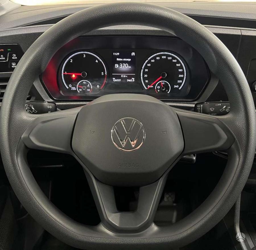 White Volkswagen Caddy 2023 in Kaunas, with an engine capacity of 1.97 L and mileage of 127 thousand km for 15500 €, photo 7 on AUTOMOTO.COM.LV