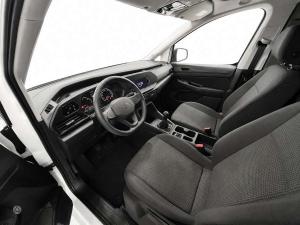 White Volkswagen Caddy 2023 in Kaunas, with an engine capacity of 1.97 L and mileage of 127 thousand km for 15500 €, photo 9 on AUTOMOTO.COM.LV