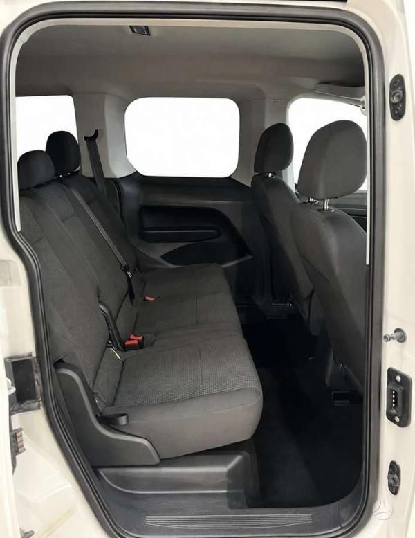 Balts Volkswagen Caddy 2023 Kauņa, ar dzinēja tilpumu 1.97 L un nobraukumu 82 tūkst. km par 16300 €, foto 8 vietnē AUTOMOTO.COM.LV