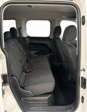 Balts Volkswagen Caddy 2023 Kauņa, ar dzinēja tilpumu 1.97 L un nobraukumu 82 tūkst. km par 16300 €, foto 8 vietnē AUTOMOTO.COM.LV