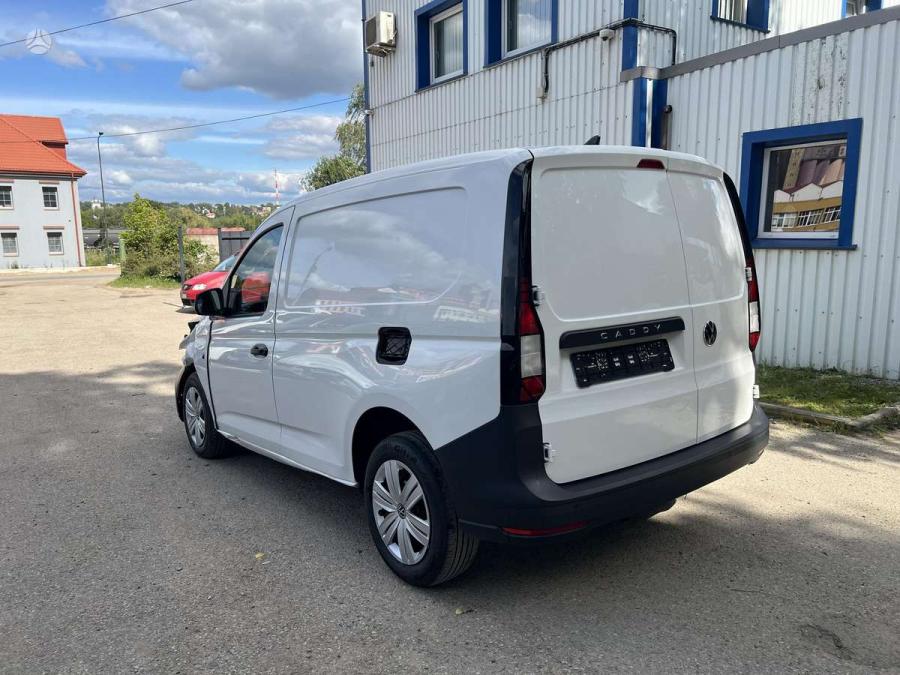 White Volkswagen Caddy 2025 in Kaunas, with an engine capacity of 1.97 L and mileage of 74 thousand km for 10900 €, photo 5 on AUTOMOTO.COM.LV