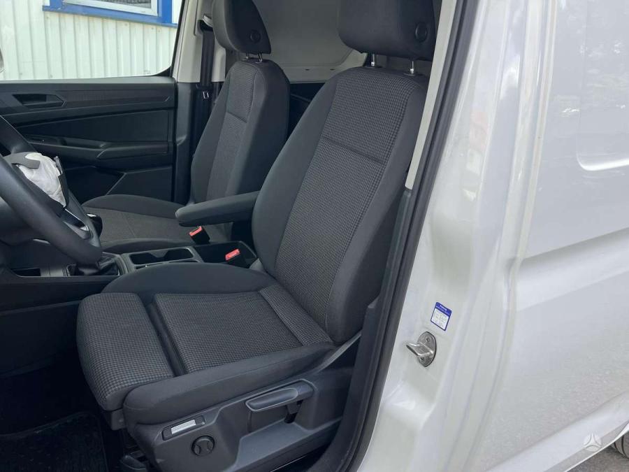 White Volkswagen Caddy 2025 in Kaunas, with an engine capacity of 1.97 L and mileage of 74 thousand km for 10900 €, photo 21 on AUTOMOTO.COM.LV