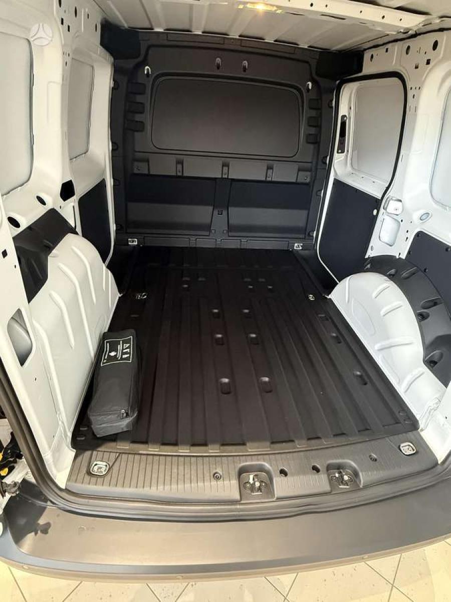 White Volkswagen Caddy 2026 in Siauliai, with an engine capacity of 1.97 L and mileage of 0 thousand km for 27999 €, photo 14 on AUTOMOTO.COM.LV