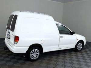 Balts Volkswagen Caddy 2003 Tallina, ar dzinēja tilpumu 1.90 L un nobraukumu 298 tūkst. km par 999 €, foto 4 vietnē AUTOMOTO.COM.LV