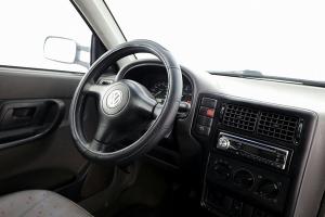 Balts Volkswagen Caddy 2003 Tallina, ar dzinēja tilpumu 1.90 L un nobraukumu 298 tūkst. km par 999 €, foto 6 vietnē AUTOMOTO.COM.LV