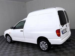 Balts Volkswagen Caddy 2003 Tallina, ar dzinēja tilpumu 1.90 L un nobraukumu 298 tūkst. km par 999 €, foto 12 vietnē AUTOMOTO.COM.LV