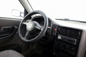 Balts Volkswagen Caddy 2003 Tallina, ar dzinēja tilpumu 1.90 L un nobraukumu 298 tūkst. km par 999 €, foto 13 vietnē AUTOMOTO.COM.LV