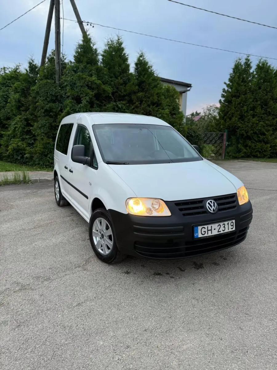 White Volkswagen Caddy 2007 in Riga, with an engine capacity of 1.90 L and mileage of 400 thousand km for 2300 €, photo 1 on AUTOMOTO.COM.LV