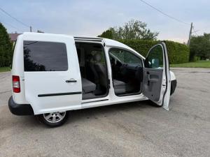 White Volkswagen Caddy 2007 in Riga, with an engine capacity of 1.90 L and mileage of 400 thousand km for 2300 €, photo 7 on AUTOMOTO.COM.LV