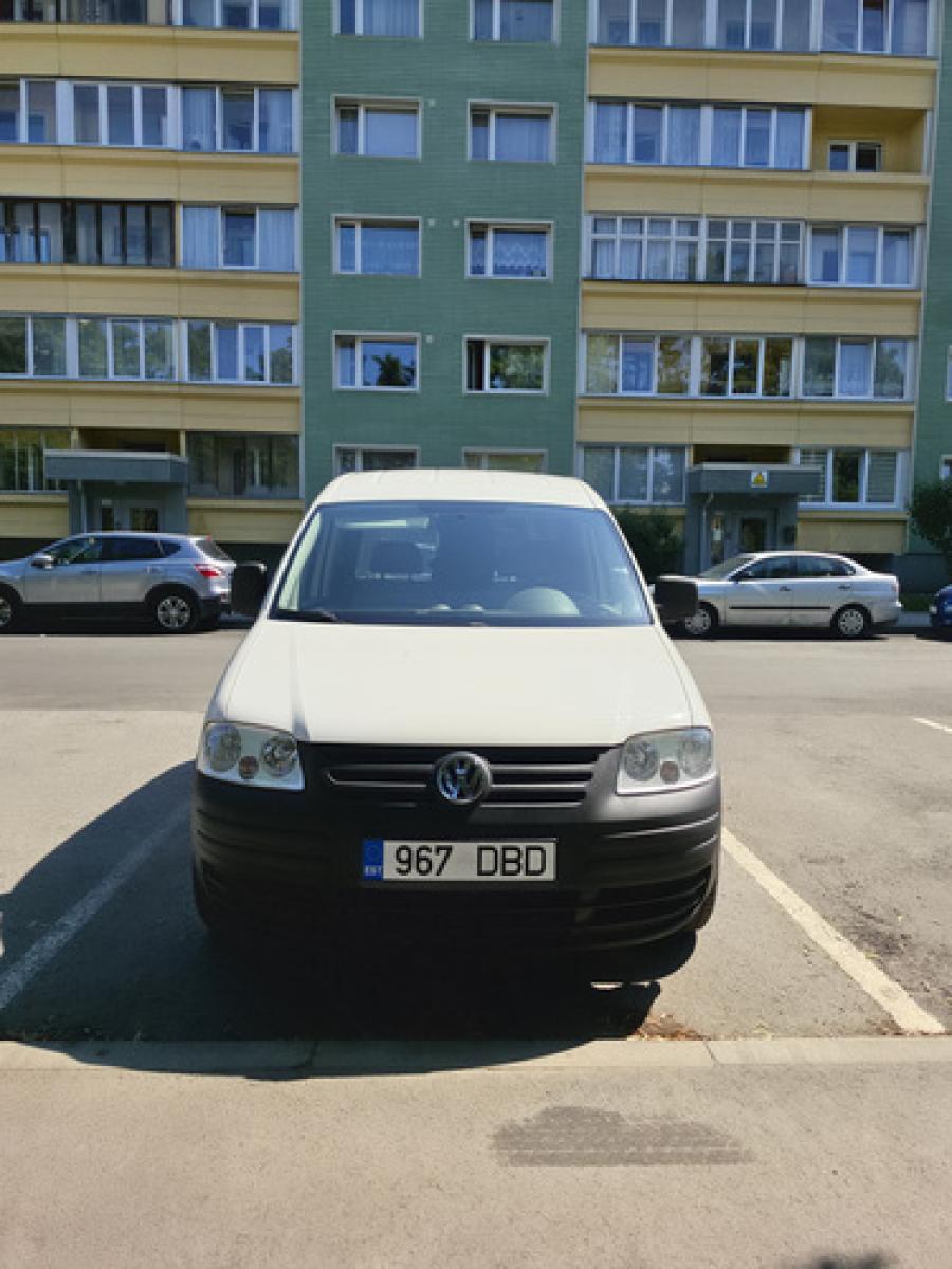 White Volkswagen Caddy 2008 in Tallinn, with an engine capacity of 2.00 L and mileage of 184 thousand km for 3000 €, photo 3 on AUTOMOTO.COM.LV