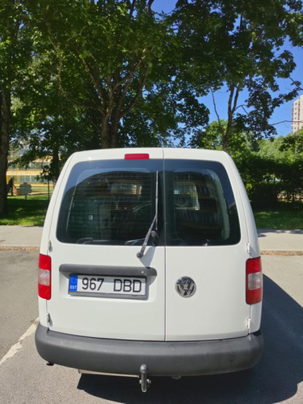 White Volkswagen Caddy 2008 in Tallinn, with an engine capacity of 2.00 L and mileage of 184 thousand km for 3000 €, photo 5 on AUTOMOTO.COM.LV