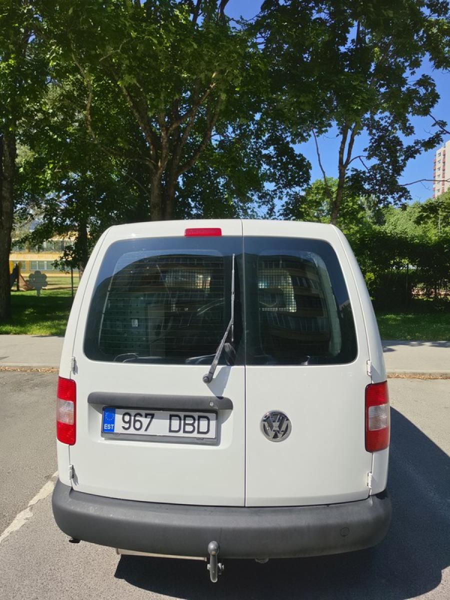 White Volkswagen Caddy 2008 in Tallinn, with an engine capacity of 2.00 L and mileage of 184 thousand km for 3000 €, photo 17 on AUTOMOTO.COM.LV