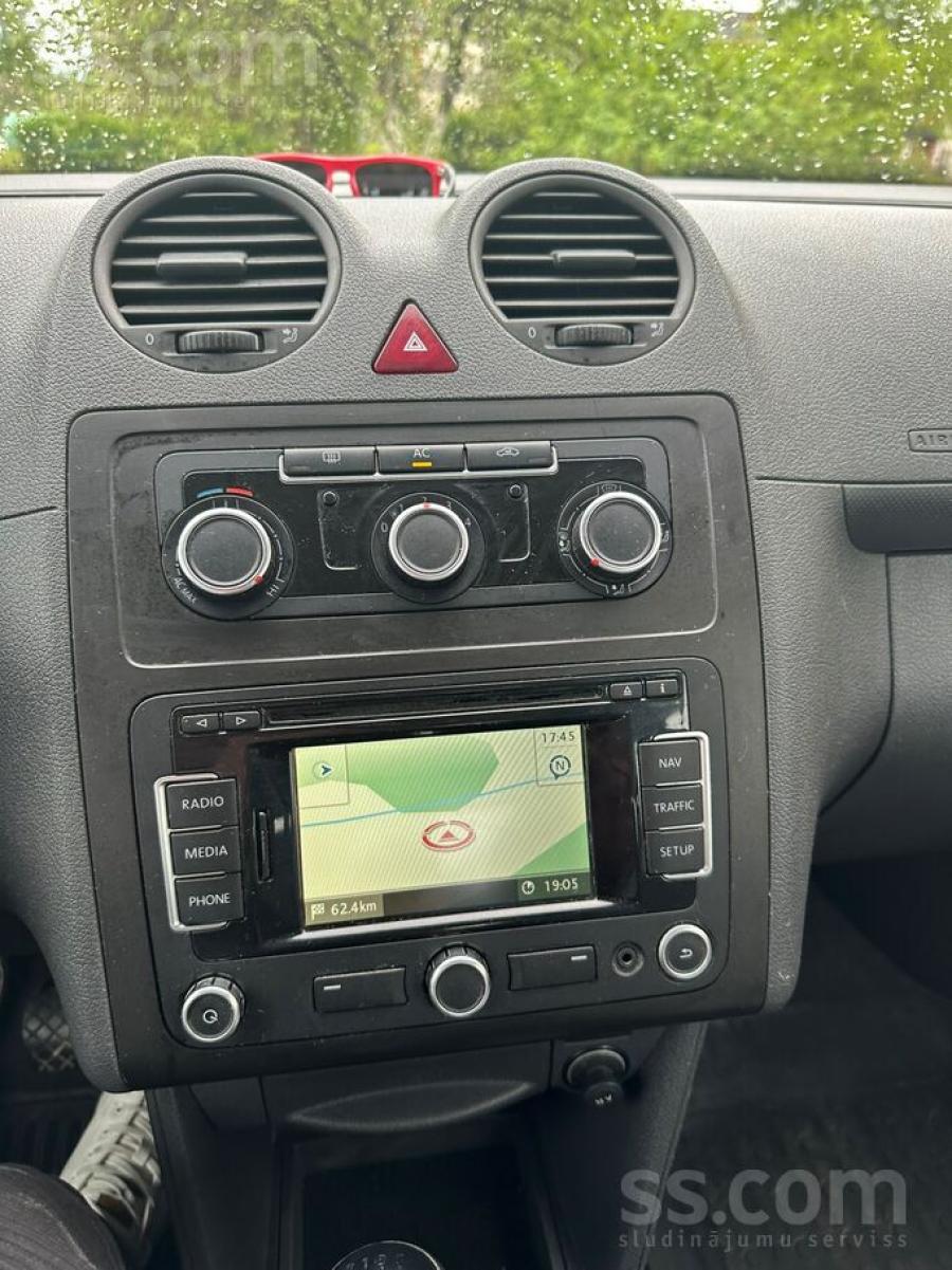 Balts Volkswagen Caddy 2011 Aizkraukle, ar dzinēja tilpumu 1.20 L un nobraukumu 264 tūkst. km par 2700 €, foto 7 vietnē AUTOMOTO.COM.LV
