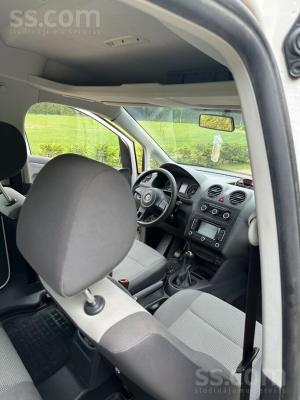 Balts Volkswagen Caddy 2011 Aizkraukle, ar dzinēja tilpumu 1.20 L un nobraukumu 230 tūkst. km par 2800 €, foto 13 vietnē AUTOMOTO.COM.LV