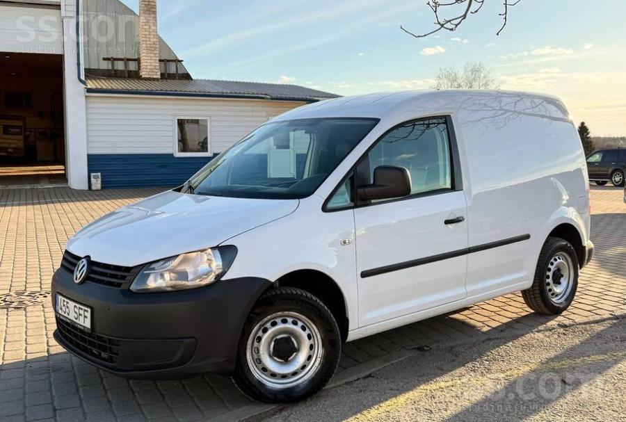 White Volkswagen Caddy 2012 in Valka, with an engine capacity of 1.60 L and mileage of 235 thousand km for 4850 €, photo 2 on AUTOMOTO.COM.LV