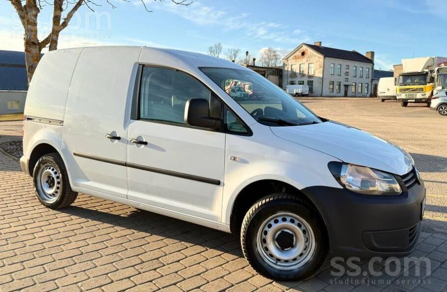 White Volkswagen Caddy 2012 in Valka, with an engine capacity of 1.60 L and mileage of 235 thousand km for 4850 €, photo 7 on AUTOMOTO.COM.LV