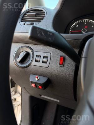 White Volkswagen Caddy 2012 in Valka, with an engine capacity of 1.60 L and mileage of 235 thousand km for 4850 €, photo 16 on AUTOMOTO.COM.LV