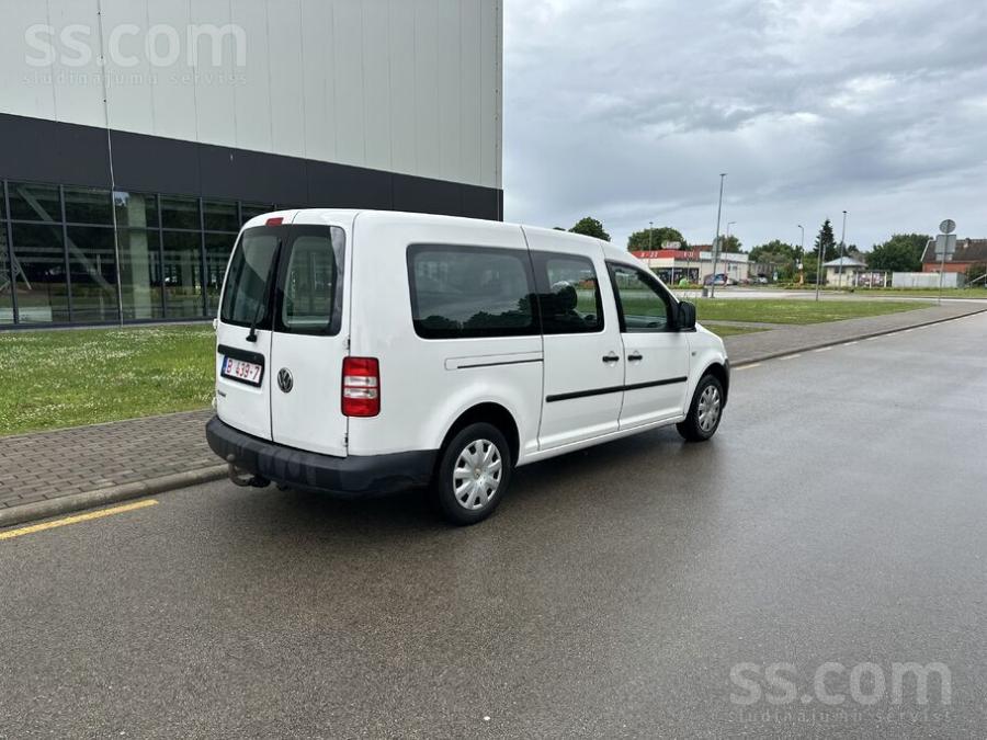 White Volkswagen Caddy 2013 in Jekabpils, with an engine capacity of 1.60 L and mileage of 289 thousand km for 6500 €, photo 6 on AUTOMOTO.COM.LV