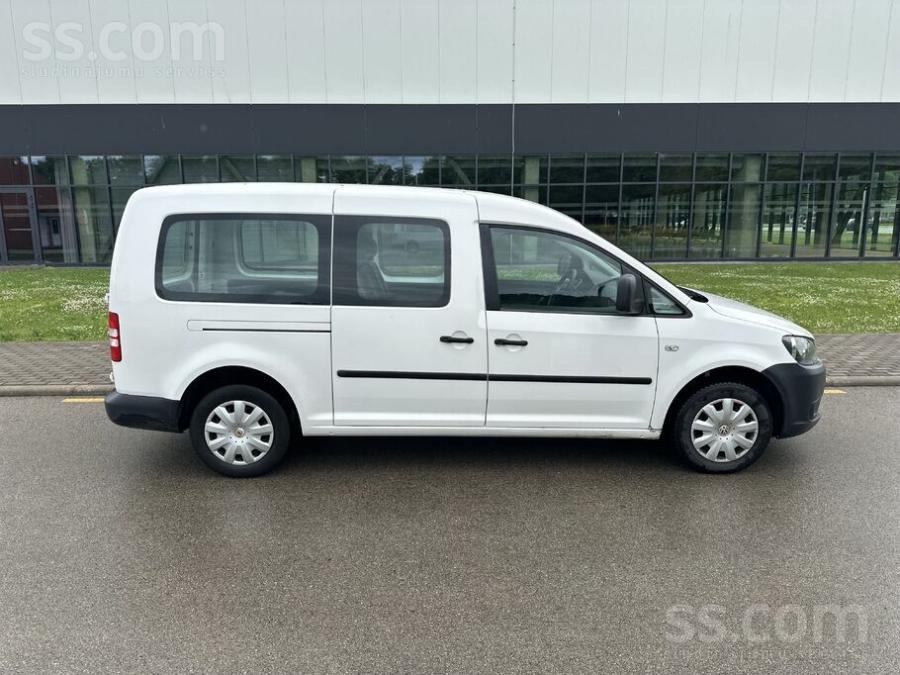 White Volkswagen Caddy 2013 in Jekabpils, with an engine capacity of 1.60 L and mileage of 289 thousand km for 6500 €, photo 7 on AUTOMOTO.COM.LV