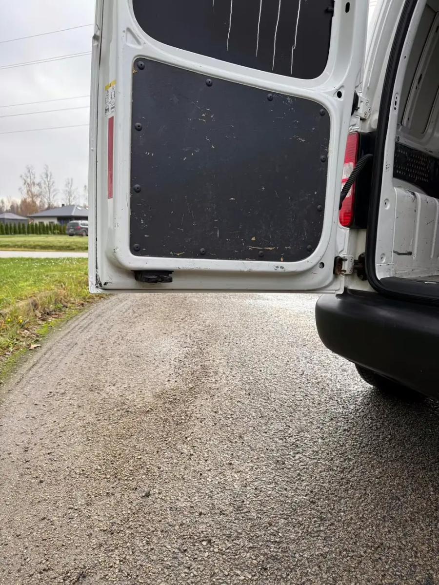 Balts Volkswagen Caddy 2013 Rīga, ar dzinēja tilpumu 1.60 L un nobraukumu 280 tūkst. km par 3600 €, foto 12 vietnē AUTOMOTO.COM.LV