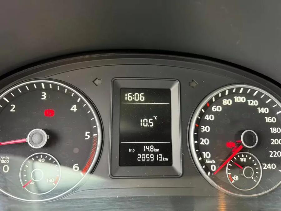 Balts Volkswagen Caddy 2013 Rīga, ar dzinēja tilpumu 1.60 L un nobraukumu 280 tūkst. km par 3600 €, foto 18 vietnē AUTOMOTO.COM.LV