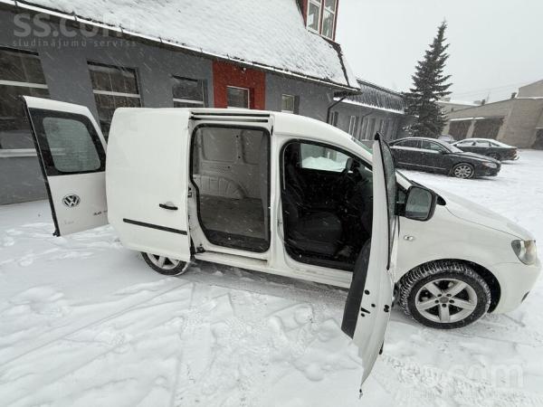White Volkswagen Caddy 2014 in Dobele, with an engine capacity of 2.00 L and mileage of 205 thousand km for 4250 €, photo 5 on AUTOMOTO.COM.LV