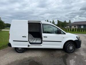 White Volkswagen Caddy 2014 in Riga, with an engine capacity of 1.60 L and mileage of 310 thousand km for 3900 €, photo 8 on AUTOMOTO.COM.LV