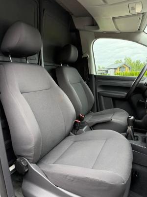 White Volkswagen Caddy 2014 in Riga, with an engine capacity of 1.60 L and mileage of 310 thousand km for 3900 €, photo 11 on AUTOMOTO.COM.LV