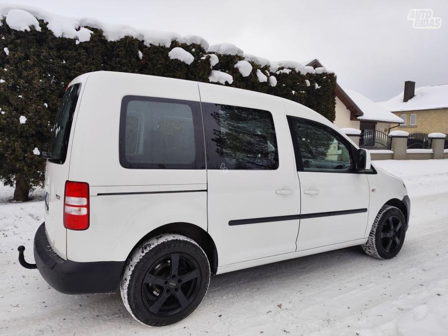 Balts Volkswagen Caddy 2015 Mažeikiai, ar dzinēja tilpumu 1.60 L un nobraukumu 239 tūkst. km par 6800 €, foto 10 vietnē AUTOMOTO.COM.LV