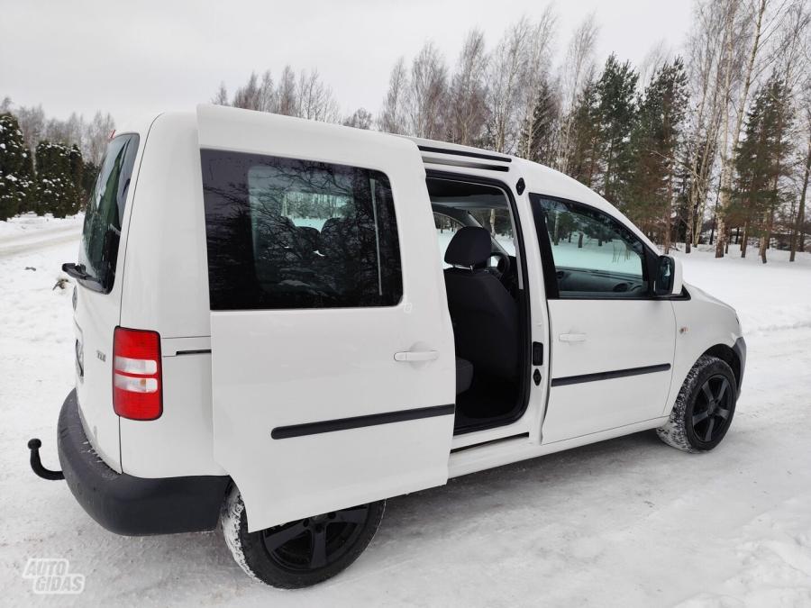Balts Volkswagen Caddy 2015 Mažeikiai, ar dzinēja tilpumu 1.60 L un nobraukumu 239 tūkst. km par 6800 €, foto 31 vietnē AUTOMOTO.COM.LV