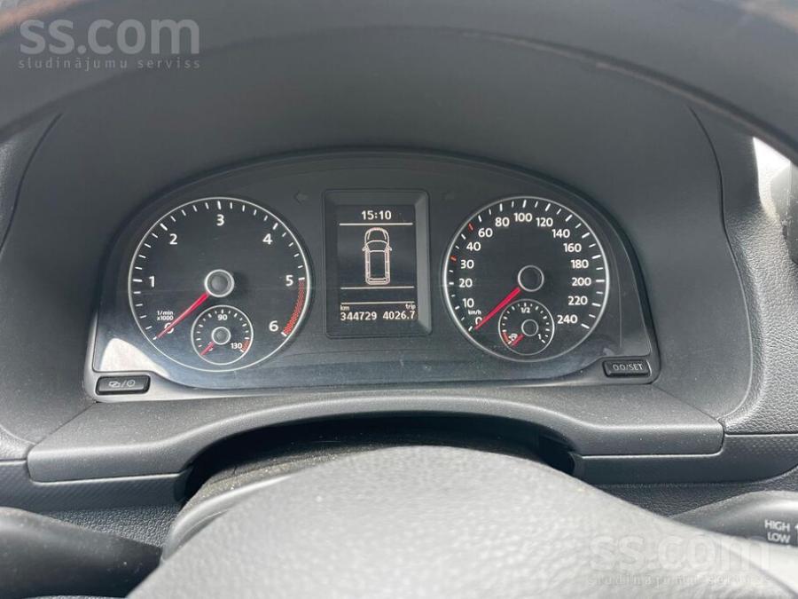 Balts Volkswagen Caddy 2015 Ogre, ar dzinēja tilpumu 1.60 L un nobraukumu 345 tūkst. km par 7350 €, foto 10 vietnē AUTOMOTO.COM.LV