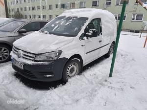White Volkswagen Caddy 2016 in Narva, with an engine capacity of 0.00 L and mileage of 351 thousand km for 6900 €, photo 3 on AUTOMOTO.COM.LV