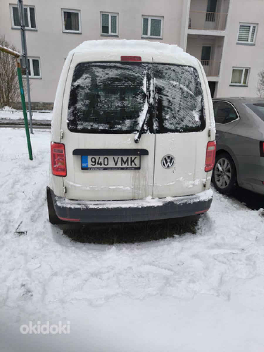 White Volkswagen Caddy 2016 in Narva, with an engine capacity of 0.00 L and mileage of 351 thousand km for 6900 €, photo 6 on AUTOMOTO.COM.LV
