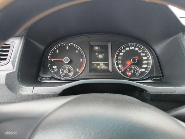 White Volkswagen Caddy 2016 in Narva, with an engine capacity of 0.00 L and mileage of 351 thousand km for 6900 €, photo 8 on AUTOMOTO.COM.LV
