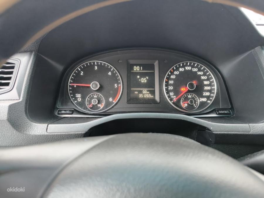 White Volkswagen Caddy 2016 in Narva, with an engine capacity of 0.00 L and mileage of 351 thousand km for 6900 €, photo 9 on AUTOMOTO.COM.LV