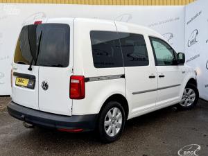 White Volkswagen Caddy 2018 in Avizieniai, with an engine capacity of 2.00 L and mileage of 220 thousand km for 6000 €, photo 2 on AUTOMOTO.COM.LV