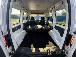White Volkswagen Caddy 2018 in Riga, with an engine capacity of 2.00 L and mileage of 228 thousand km for 8950 €, photo 12 on AUTOMOTO.COM.LV