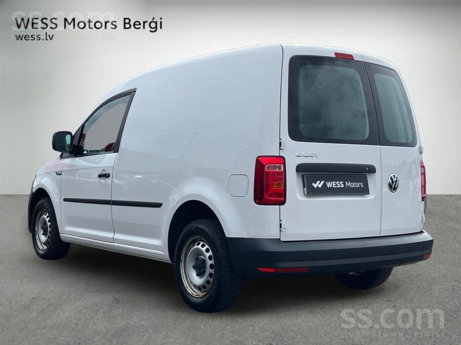White Volkswagen Caddy 2019 in Riga, with an engine capacity of 2.00 L and mileage of 210 thousand km for 8990 €, photo 21 on AUTOMOTO.COM.LV