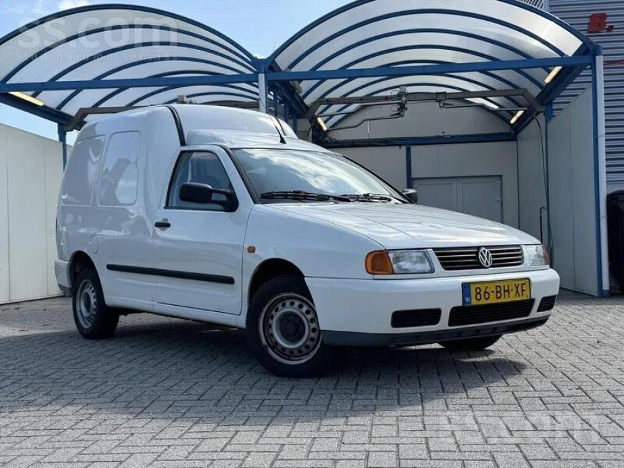 White Volkswagen Caddy 2003 in Valmiera, with an engine capacity of 1.90 L and mileage of 167 thousand km for 3500 €, photo 4 on AUTOMOTO.COM.LV