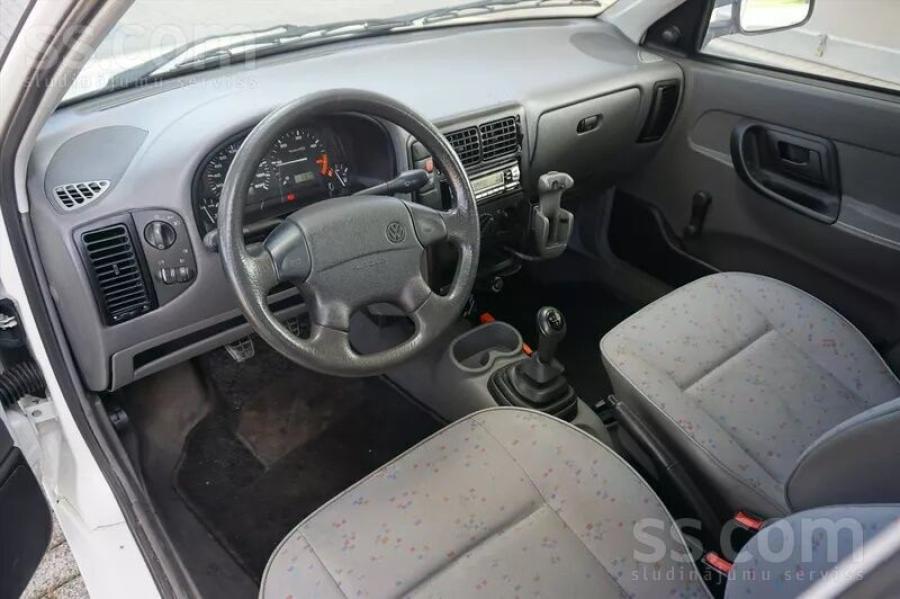 White Volkswagen Caddy 2003 in Valmiera, with an engine capacity of 1.90 L and mileage of 167 thousand km for 3500 €, photo 5 on AUTOMOTO.COM.LV