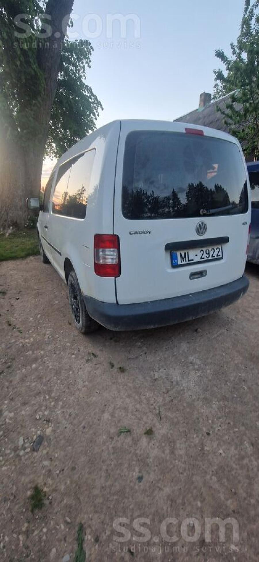 Balts Volkswagen Caddy 2004 Saldus, ar dzinēja tilpumu 2.00 L un nobraukumu 371 tūkst. km par 1200 €, foto 4 vietnē AUTOMOTO.COM.LV