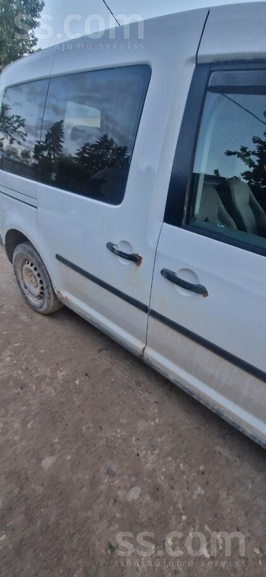 Balts Volkswagen Caddy 2004 Saldus, ar dzinēja tilpumu 2.00 L un nobraukumu 371 tūkst. km par 1200 €, foto 9 vietnē AUTOMOTO.COM.LV