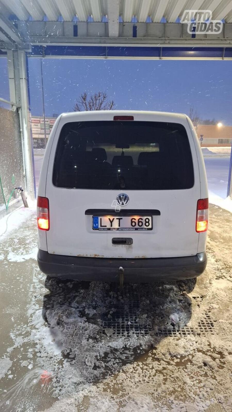 White Volkswagen Caddy 2005 in Silute, with an engine capacity of 1.90 L and mileage of 398 thousand km for 2000 €, photo 5 on AUTOMOTO.COM.LV