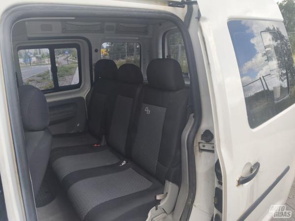 Balts Volkswagen Caddy 2005 Viļņa, ar dzinēja tilpumu 1.90 L un nobraukumu 316 tūkst. km par 1850 €, foto 2 vietnē AUTOMOTO.COM.LV