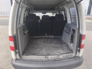 Balts Volkswagen Caddy 2005 Viļņa, ar dzinēja tilpumu 1.90 L un nobraukumu 316 tūkst. km par 1850 €, foto 5 vietnē AUTOMOTO.COM.LV