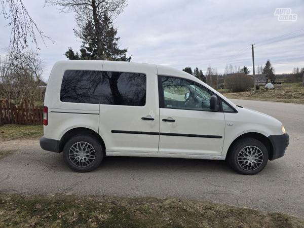 White Volkswagen Caddy 2006 in Plunge, with an engine capacity of 1.90 L and mileage of 385 thousand km for 2200 €, photo 5 on AUTOMOTO.COM.LV