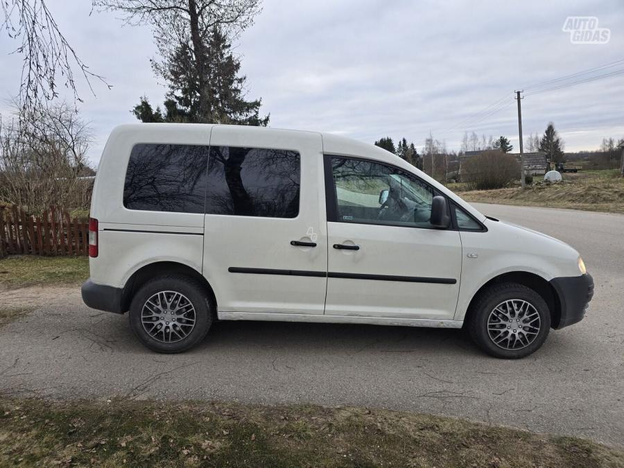 White Volkswagen Caddy 2006 in Plunge, with an engine capacity of 1.90 L and mileage of 385 thousand km for 2200 €, photo 5 on AUTOMOTO.COM.LV