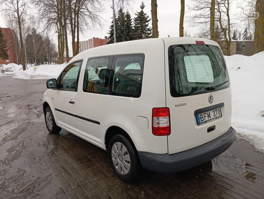 White Volkswagen Caddy 2006 in Panevezys, with an engine capacity of 2.00 L and mileage of 348 thousand km for 2100 €, photo 3 on AUTOMOTO.COM.LV