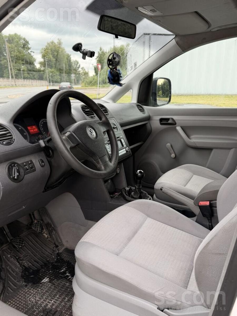 White Volkswagen Caddy 2006 in Bauska, with an engine capacity of 1.90 L and mileage of 0 thousand km for 2000 €, photo 10 on AUTOMOTO.COM.LV