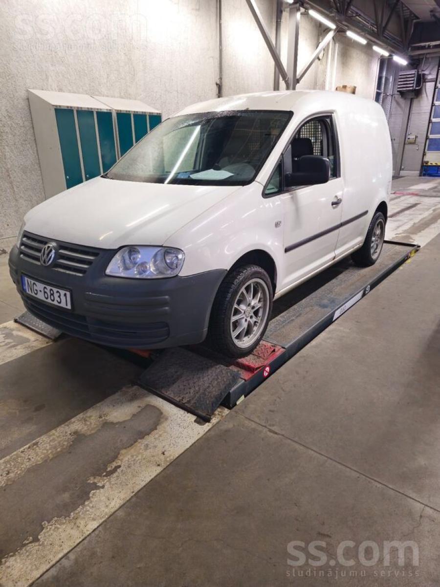 White Volkswagen Caddy 2006 in Riga, with an engine capacity of 1.90 L and mileage of 337 thousand km for 2000 €, photo 6 on AUTOMOTO.COM.LV
